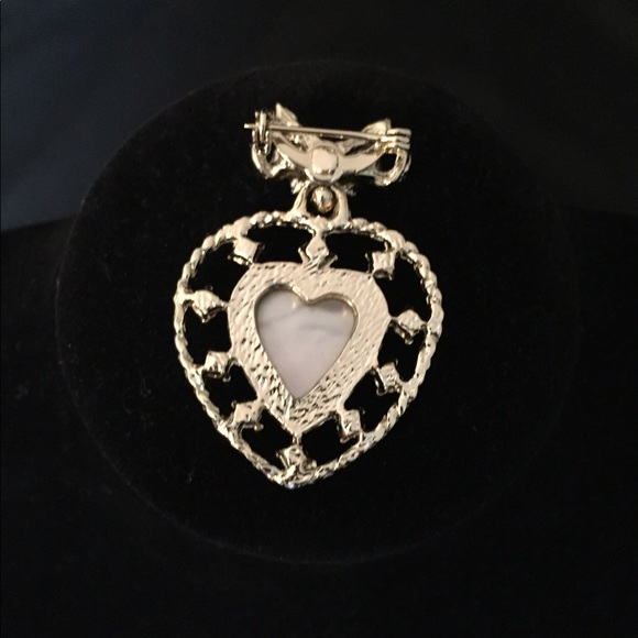 Vintage | Jewelry | Vintage Mother Heart Brooch Pin | Poshmark